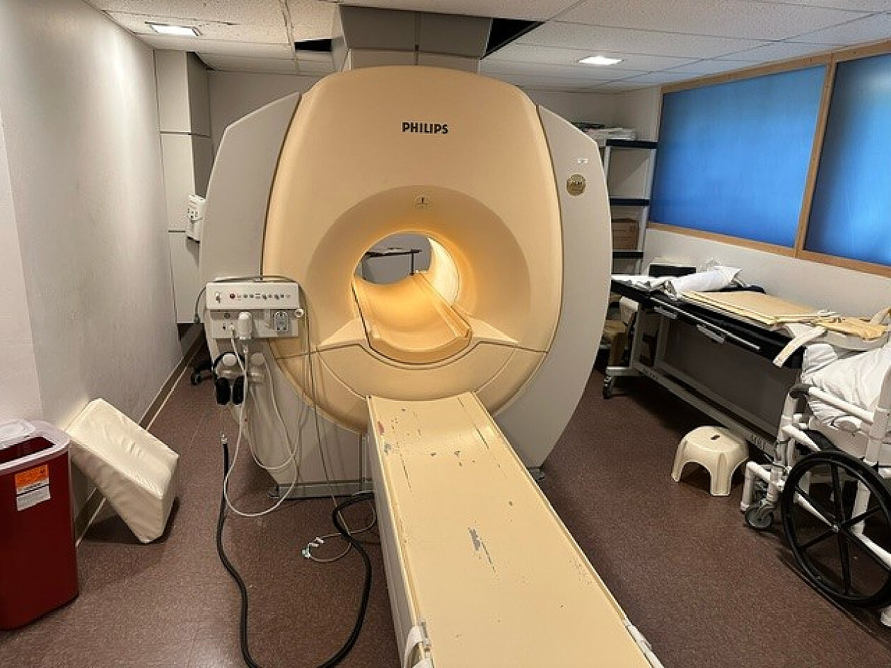 2003 Philips Intera Achieva 1.5T MRI System