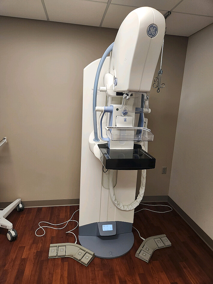 2010 GE Senograph Essential Digital System