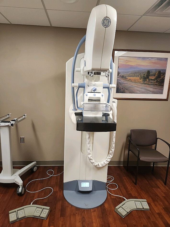 2006 GE Senograph Essential Digital System with 3D