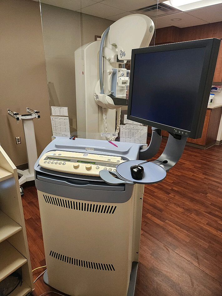 2006 GE Senograph Essential Digital System with 3D