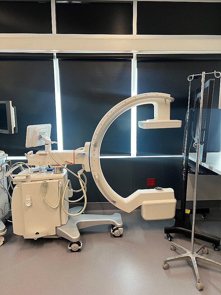 2022 Philips DS Azurion 7 M20 (F20) & 2022 Philips C-arm Zenition 70-FD ...