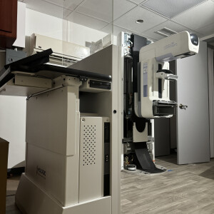 2014 Hologic Dimension 3D w/ Tomosynthesis Mammo Bus | 2022 Varian X ...