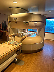 2014 Philips Panorama 1.0T Open MRI